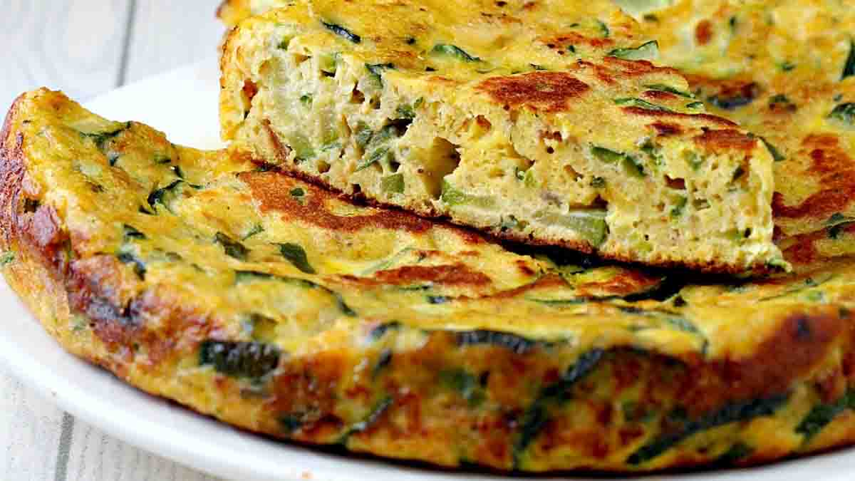 Omelette de courgettes poêlées au parmesan super savoureuse