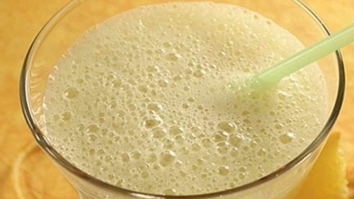 Sommeil : quels sont les bienfaits du jus de banane à la cannelle