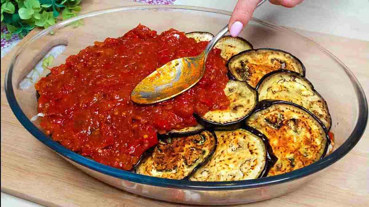 Aubergines gratinées à la sauce tomate et à la mozzarella: un plat ...